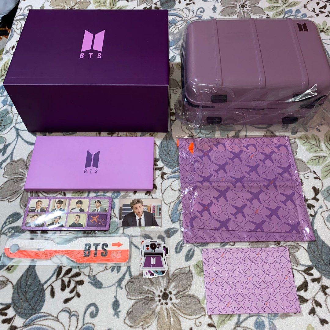BTS MERCH BOX #5 (FULL SET) on Carousell