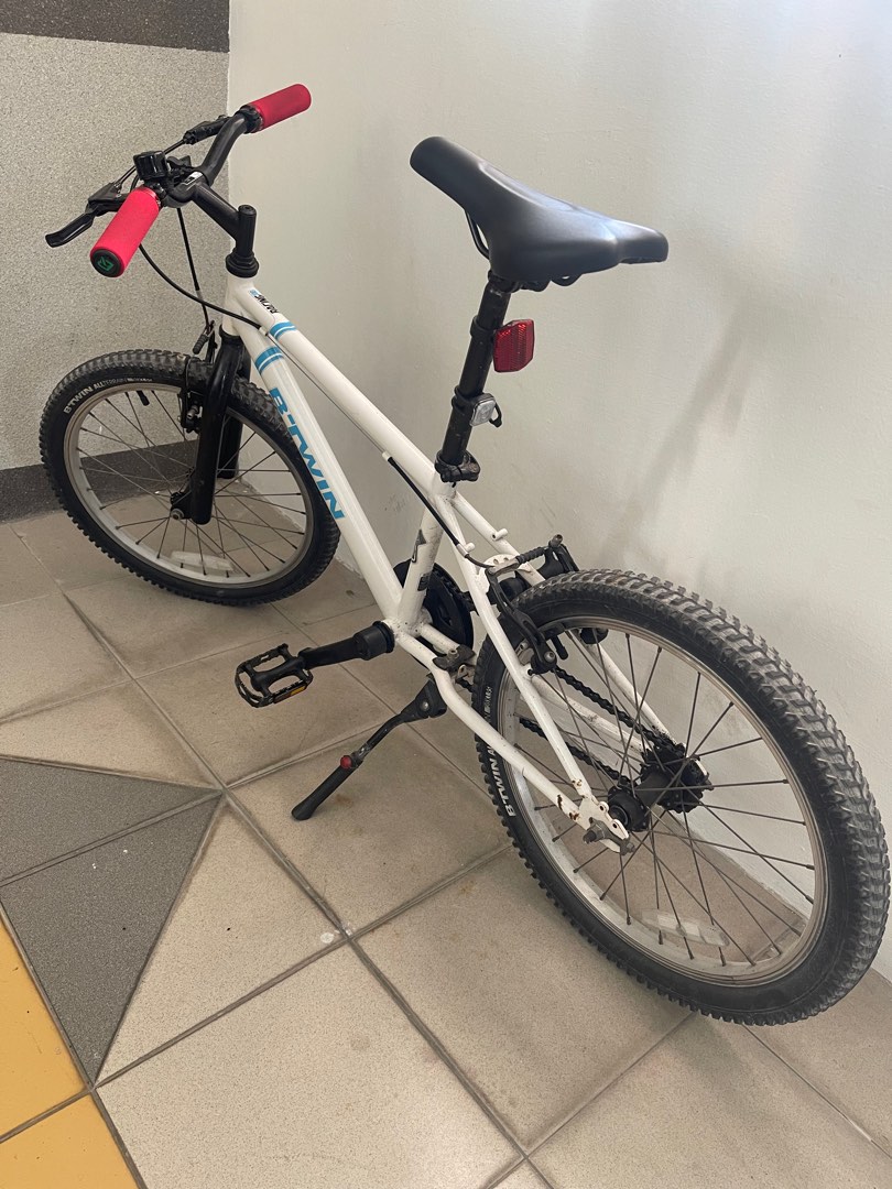 BTWin Decathlon Kids bike, Sports Equipment, Bicycles & Parts, Bicycles on Carousell