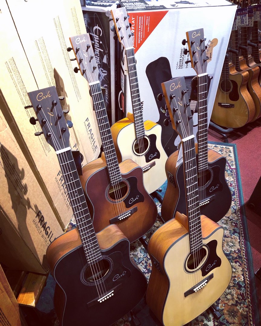 Cate acoustic guitar with EQ, Hobbies & Toys, Music & Media, Musical ...