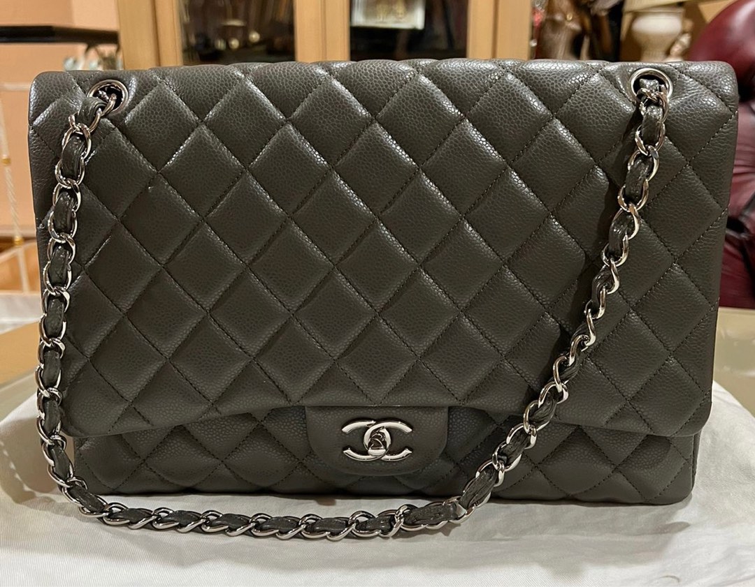 Chanel maxi grey caviar shw #14 on Carousell