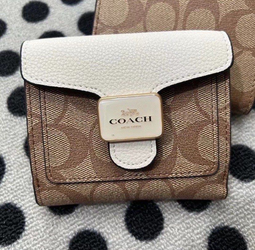 Coach Wallet, Women's Fashion, Bags & Wallets, Wallets & Card Holders ...