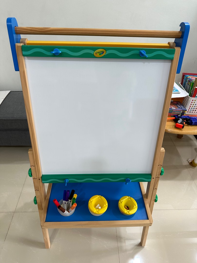 Crayola Wooden Art Easel, Babies & Kids, Baby Nursery & Kids Furniture ...