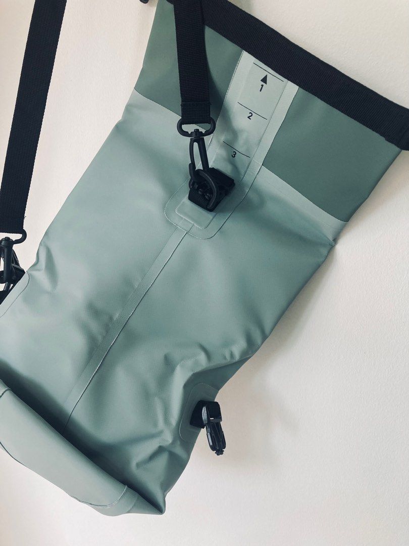 Decathlon ITIWIT 5L waterproof bag, Men's Fashion, Bags, Sling Bags on ...