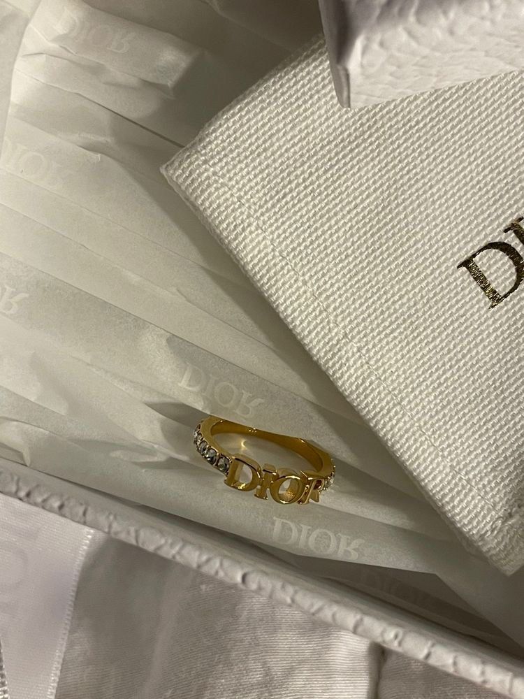 dio(r)evolution ring, Luxury, Accessories on Carousell