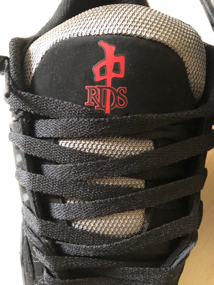 DVS RDS skateboard shoes, 男裝, 鞋, 波鞋 - Carousell