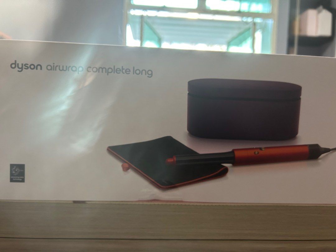 Dyson air wrap complete long, Beauty & Personal Care, Hair on Carousell