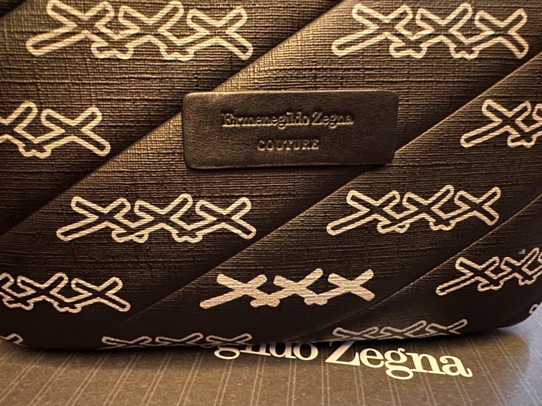 Ermenegildo Zegna Belt/Crossbody Bag for Men- 99% new on Carousell