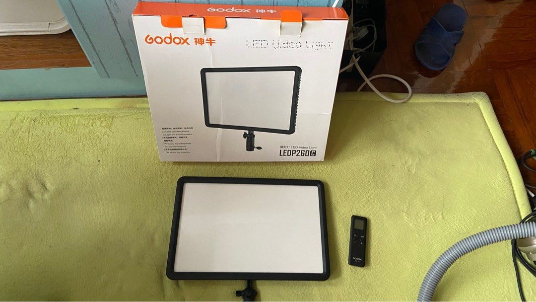 Godox LEDP260C補光燈 photography light, 攝影器材, 攝影配件, 燈光及Studio設備 - Carousell