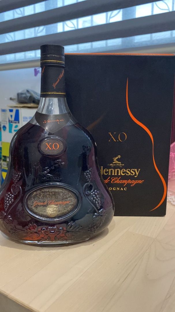 Hennessy XO Cognac 1 Litre, Old Liquor Sale, Food & Drinks, Alcoholic Beverages on Carousell