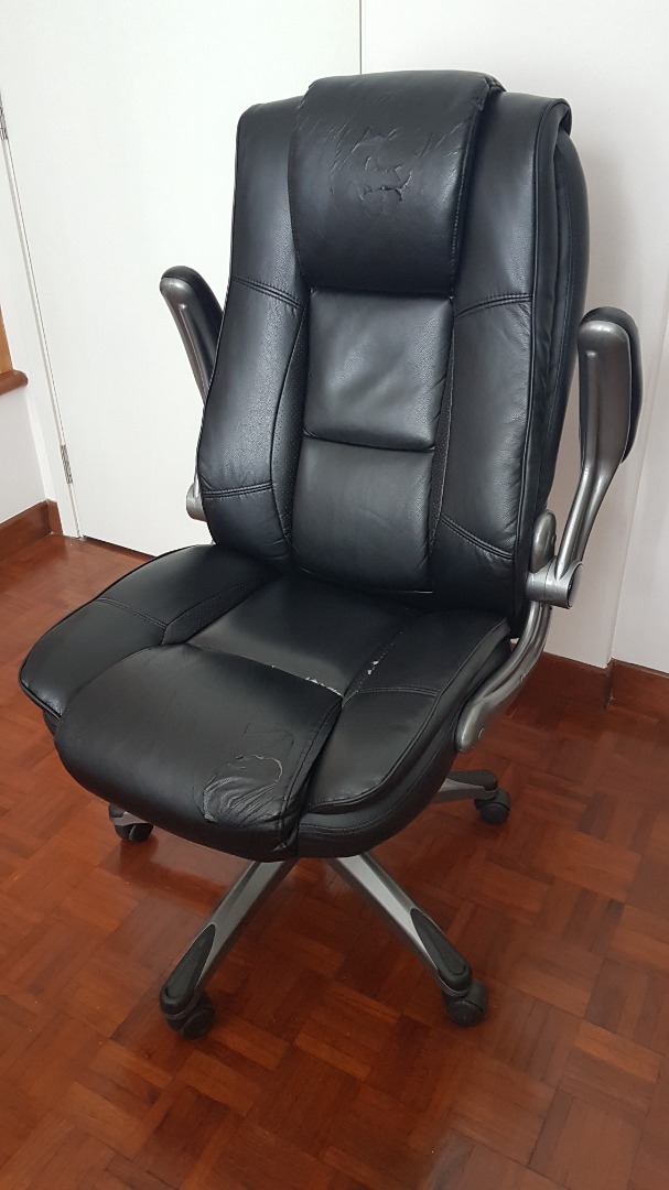 Hugo Office Chair Black PU Leather, Furniture & Home Living, Furniture ...