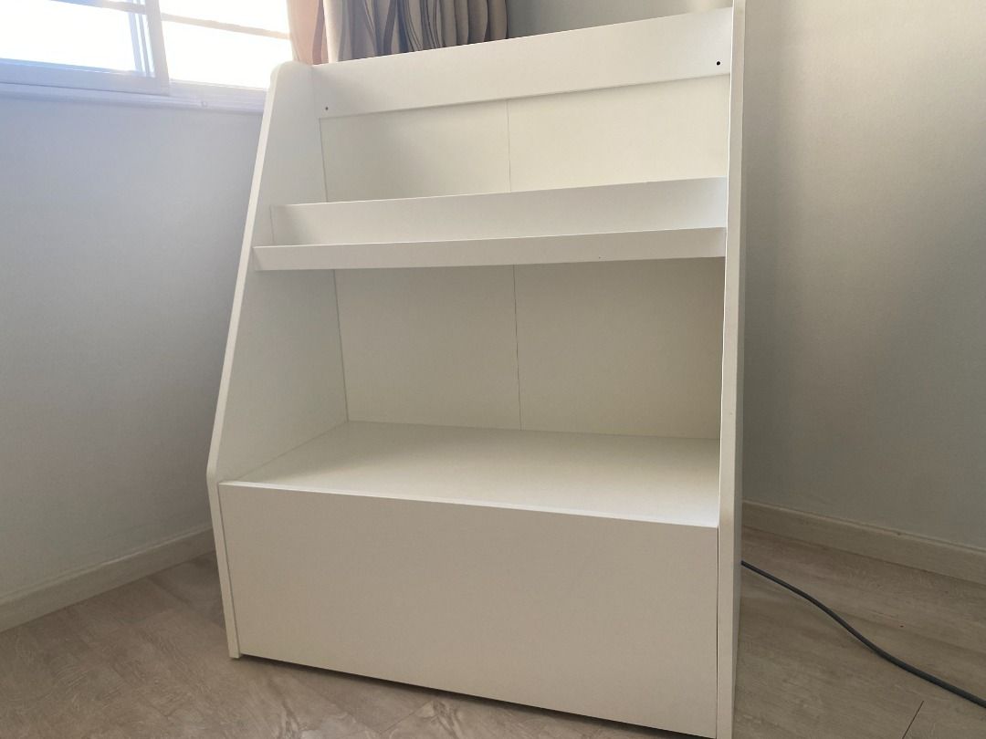 IKEA BERGIG Kids Book Display with Storage, Furniture & Home Living ...