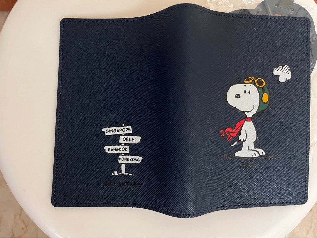 Innisfree x snoopy passport holder and luggage tag set, Women's Fashion ...