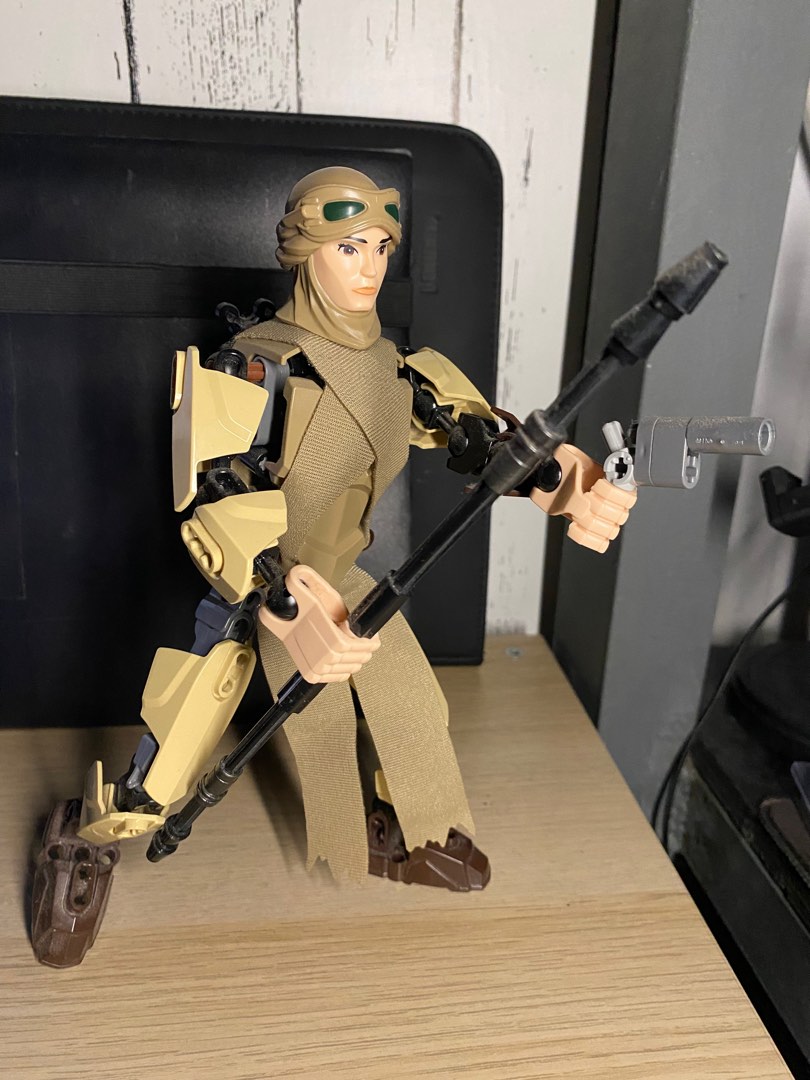 LEGO Star Wars Rey Buildable Figure - Preloved 2nd Hand, Hobbies & Toys ...