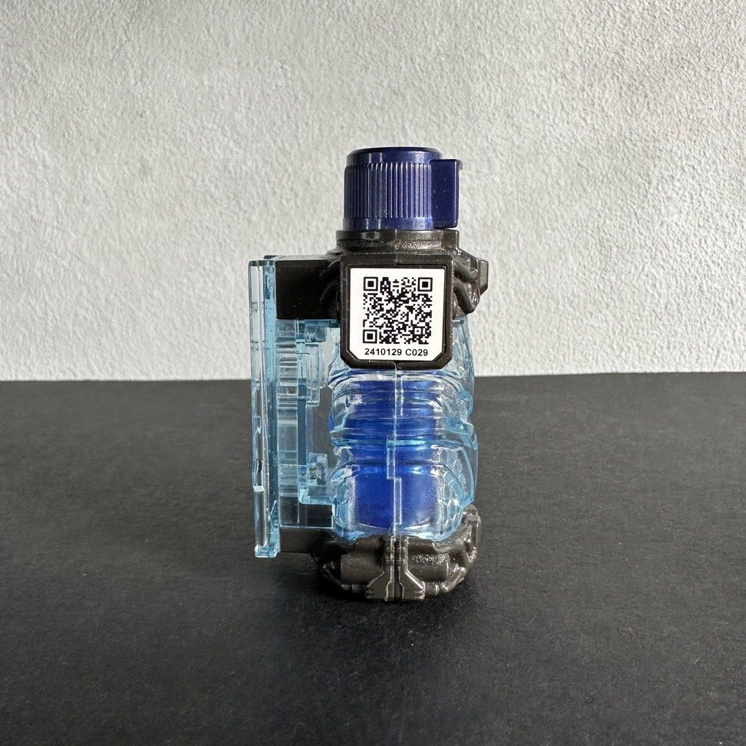 Kamen Rider Build Dragon FullBottle Full Bottle Cross Z, Hobbies & Toys ...