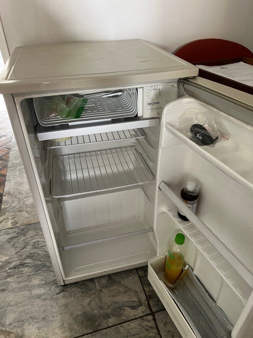 LG Personal Refrigerator, TV & Home Appliances, Kitchen Appliances ...