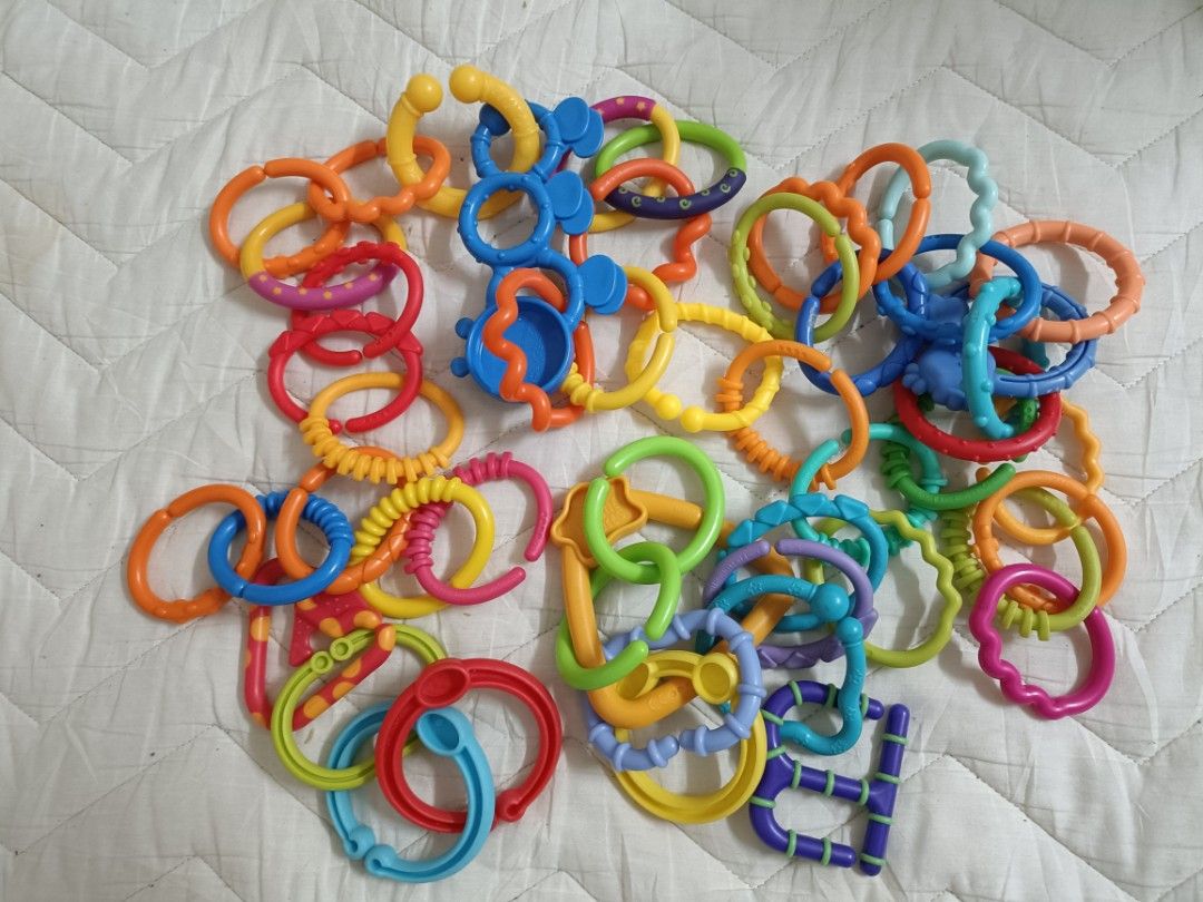 Linking Rings sensory play, Hobbies & Toys, Toys & Games on Carousell
