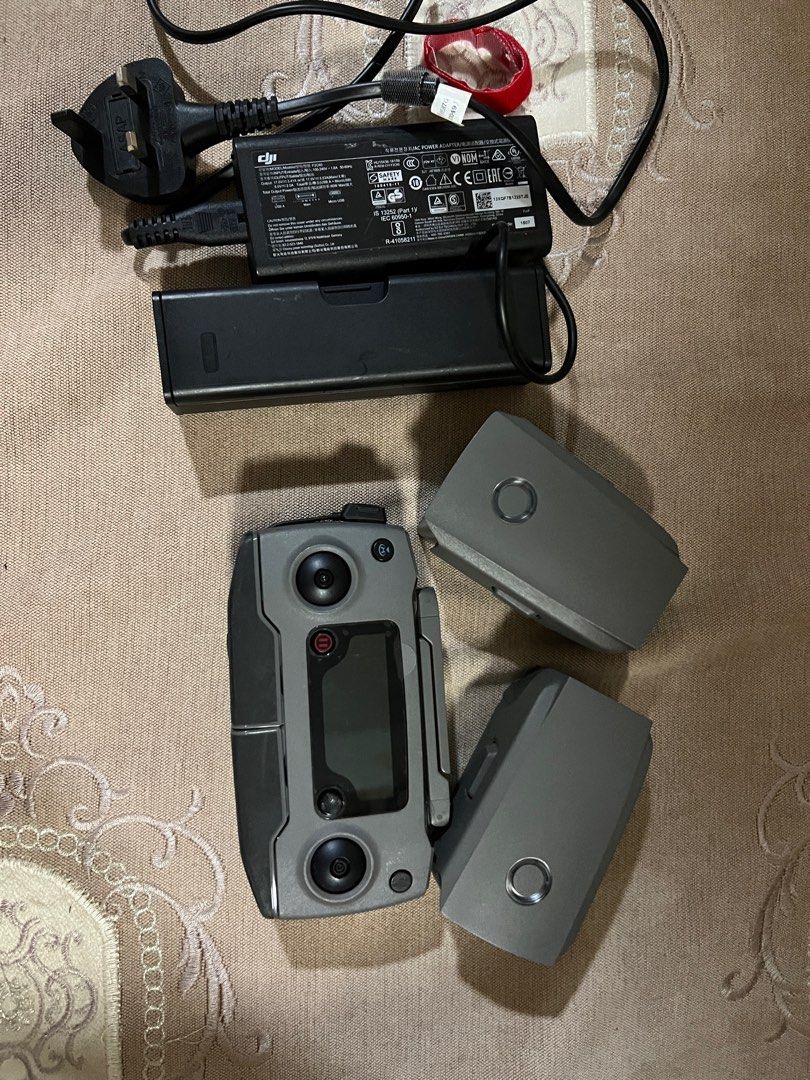 Mavic 2 pro batteries and controller to sell, Photography, Drones on ...