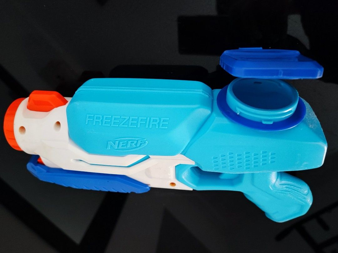 Nerf Super Soaker Freeze Fire / FreezeFire, Hobbies & Toys, Toys ...