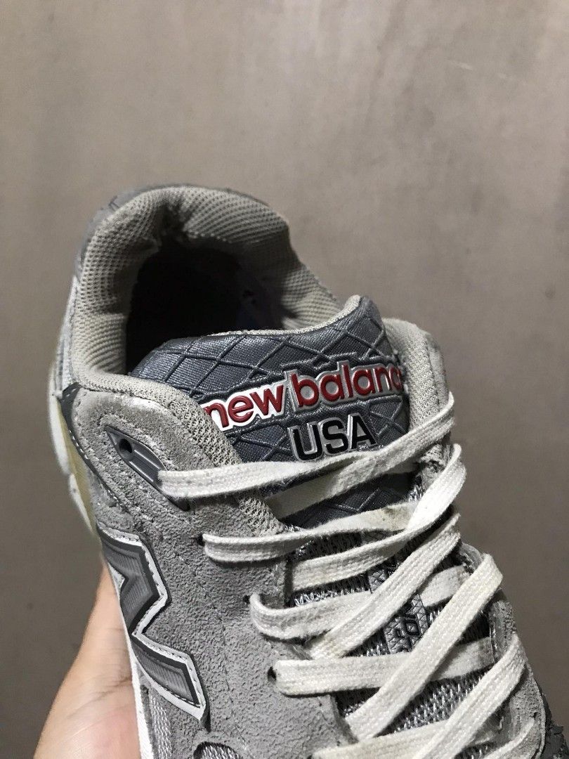 NEW BALANCE 99O V3 on Carousell