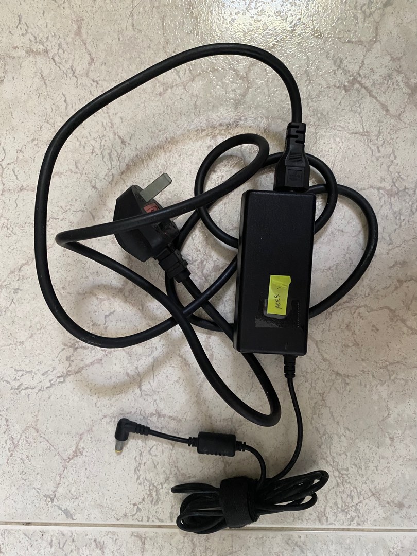 Old laptop chargers, Computers & Tech, Laptops & Notebooks on Carousell