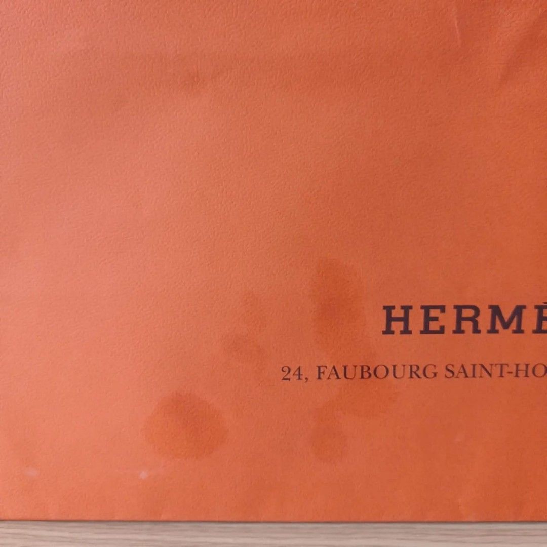 Paperbag Hermes xl original / paper bag hermes asli, Serba Serbi, Others di Carousell