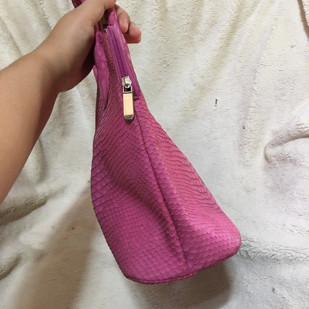 Peridot in Barbie Pink, Women's Fashion, Bags & Wallets, Purses ...