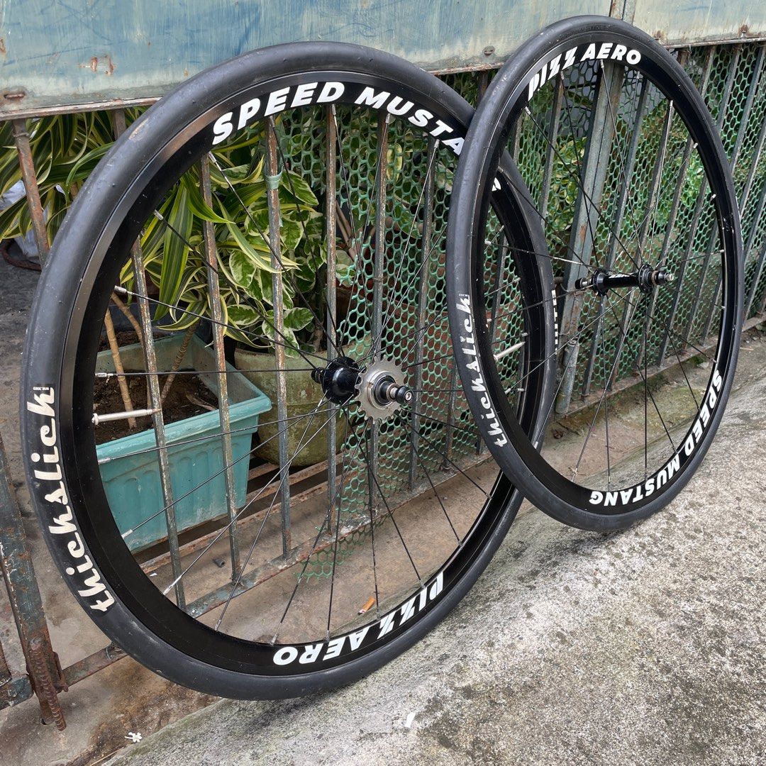 PIZZ AERO SPEED MUSTANG WHEEL SET FIXED GEAR on Carousell