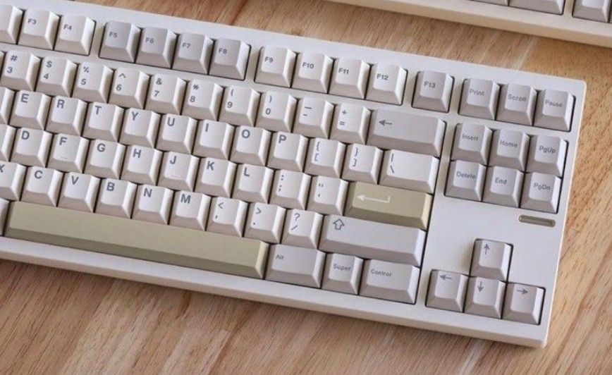 QK80 White WKL Keyboard, Computers & Tech, Parts & Accessories, Computer Keyboard on Carousell