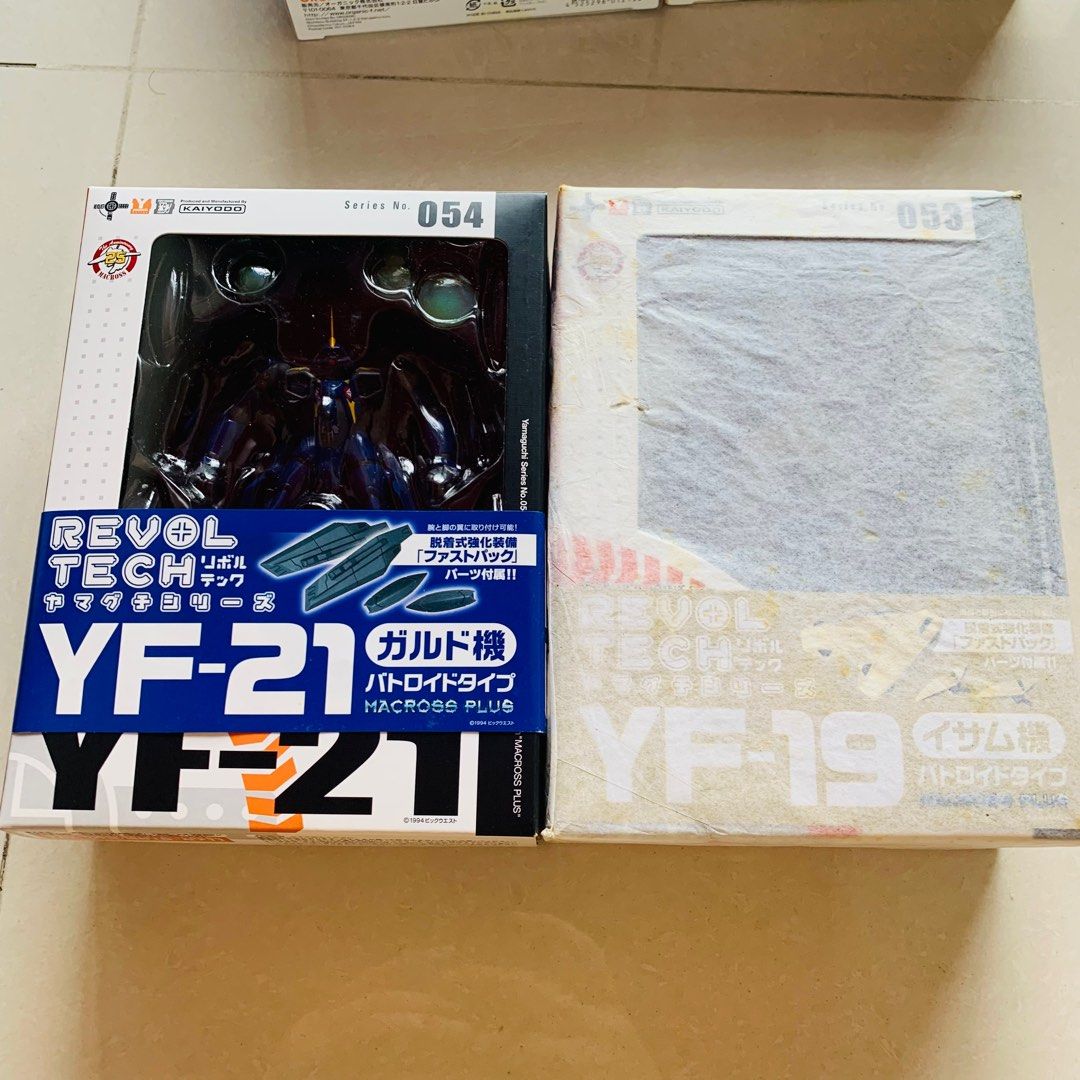 Revoltech Macross VF-1J Max & Millia / YF-19 & YF-21 / Transformers ...