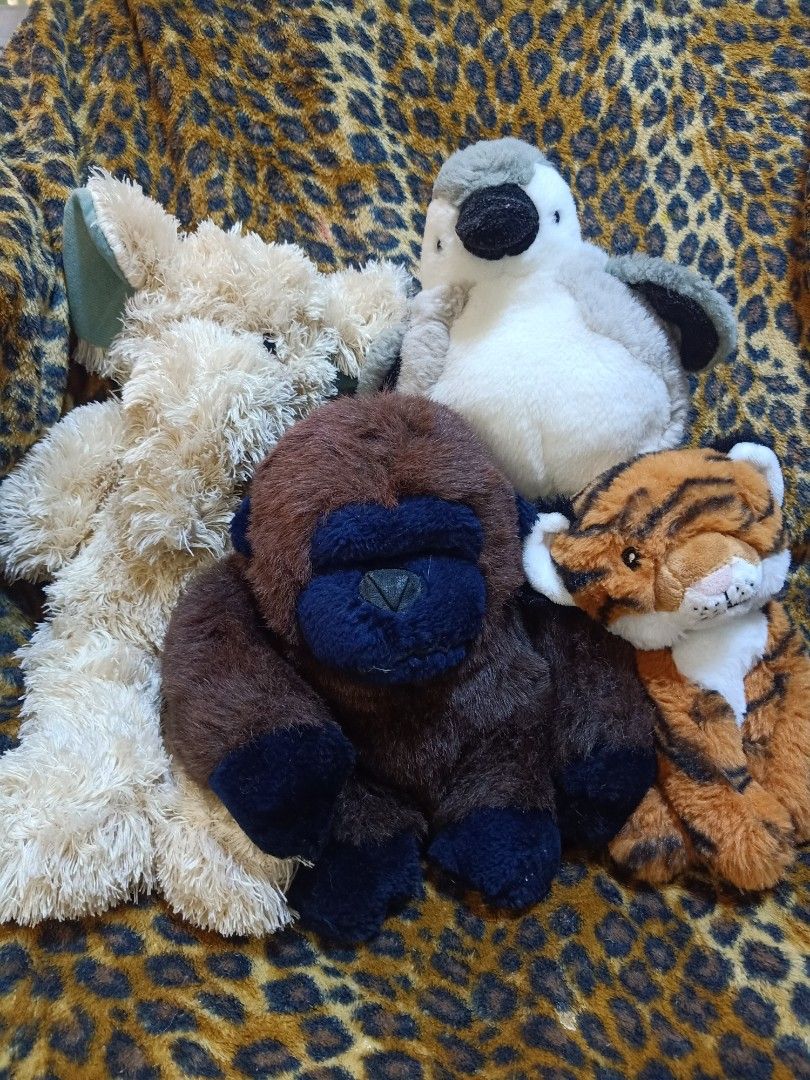 SAFARI / JUNGLE ANIMALS BUNDLE SET (Elephant / Gorilla Monkey / Penguin ...