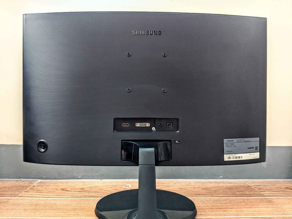 Samsung 24 inch 60-72hz Curved PC monitor, Computers & Tech, Parts ...