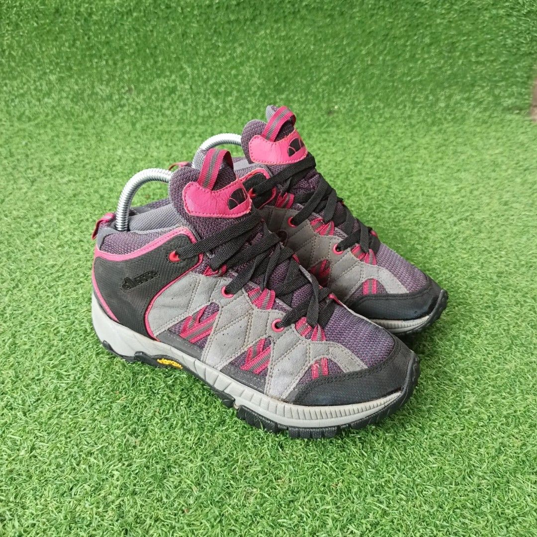 Sepatu Hiking Ellesse Vibram, Fesyen Wanita, Sepatu di Carousell