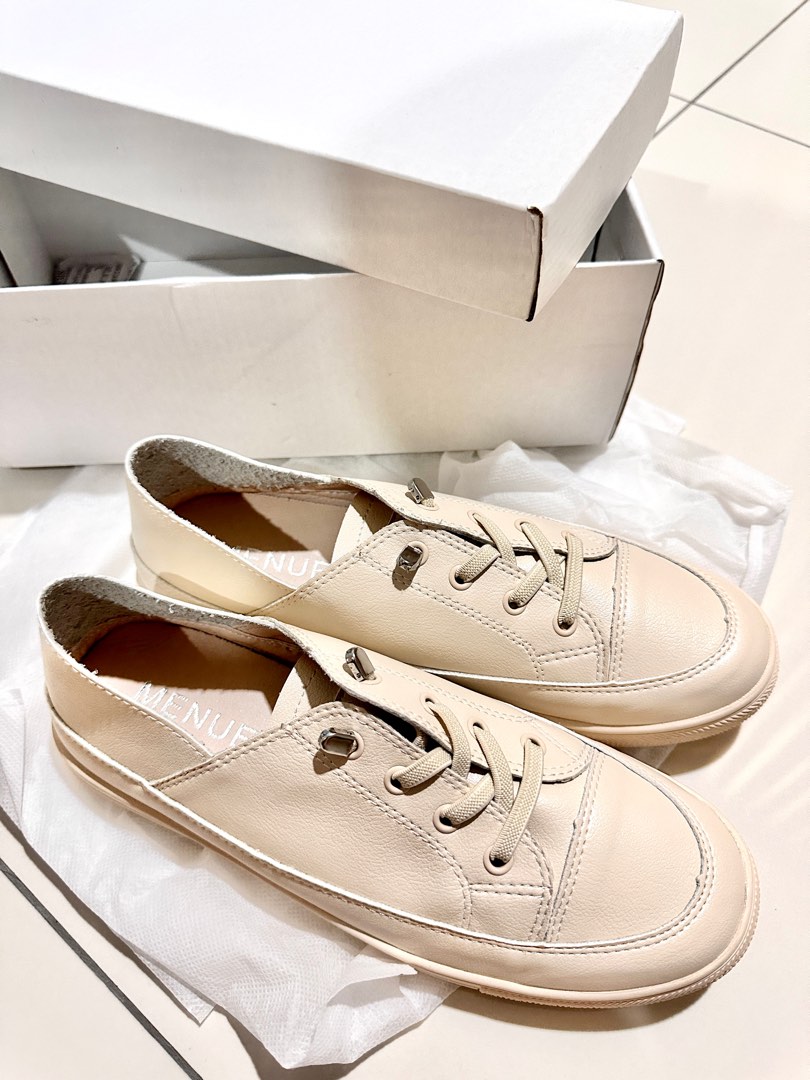 Signature truck shoes, Women's Fashion, Footwear, Sneakers on Carousell