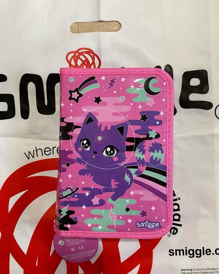 Smiggle stationery set, Babies & Kids, Babies & Kids Fashion on Carousell