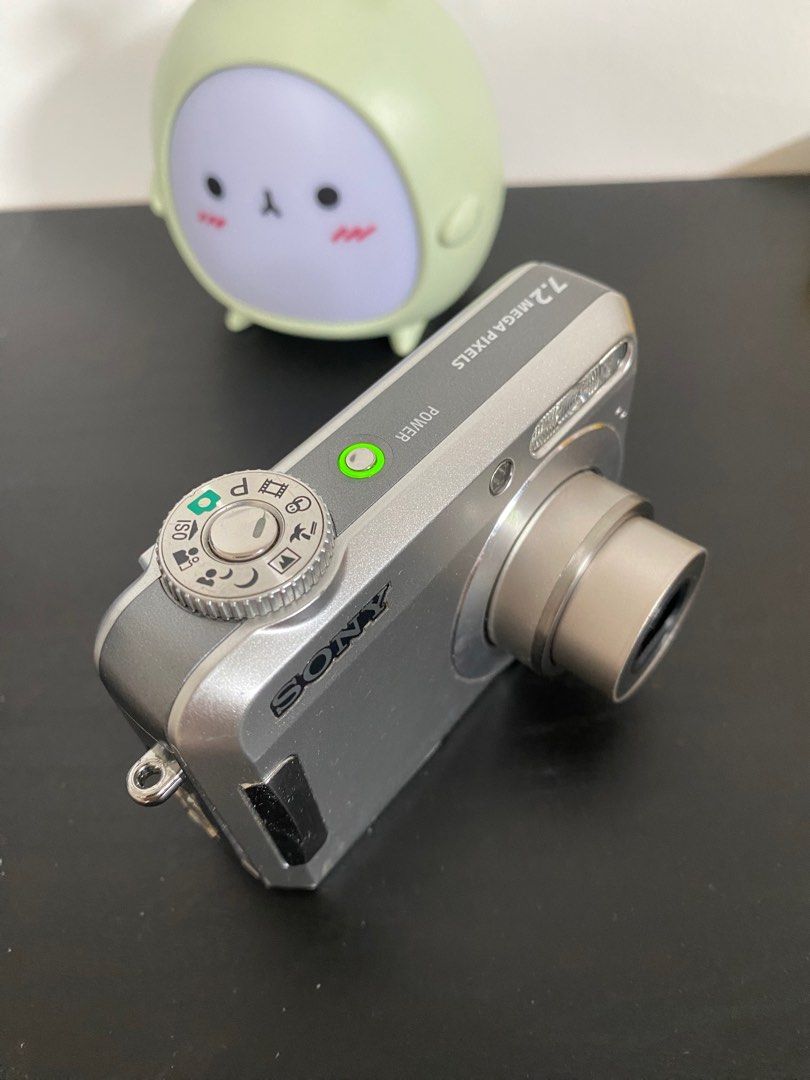 Sony CyberShot CCD Vintage Digicam, Photography, Cameras on Carousell