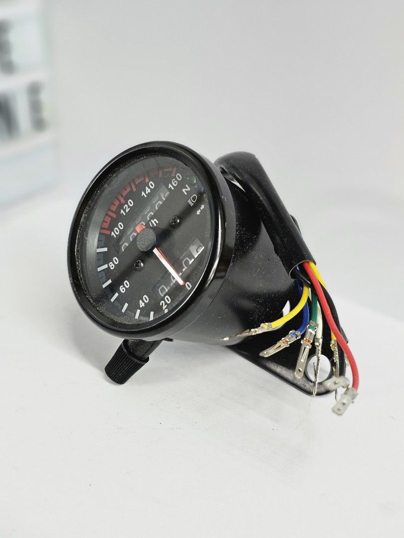 Speedo meter, Motorcycles, Motorcycle Accessories on Carousell