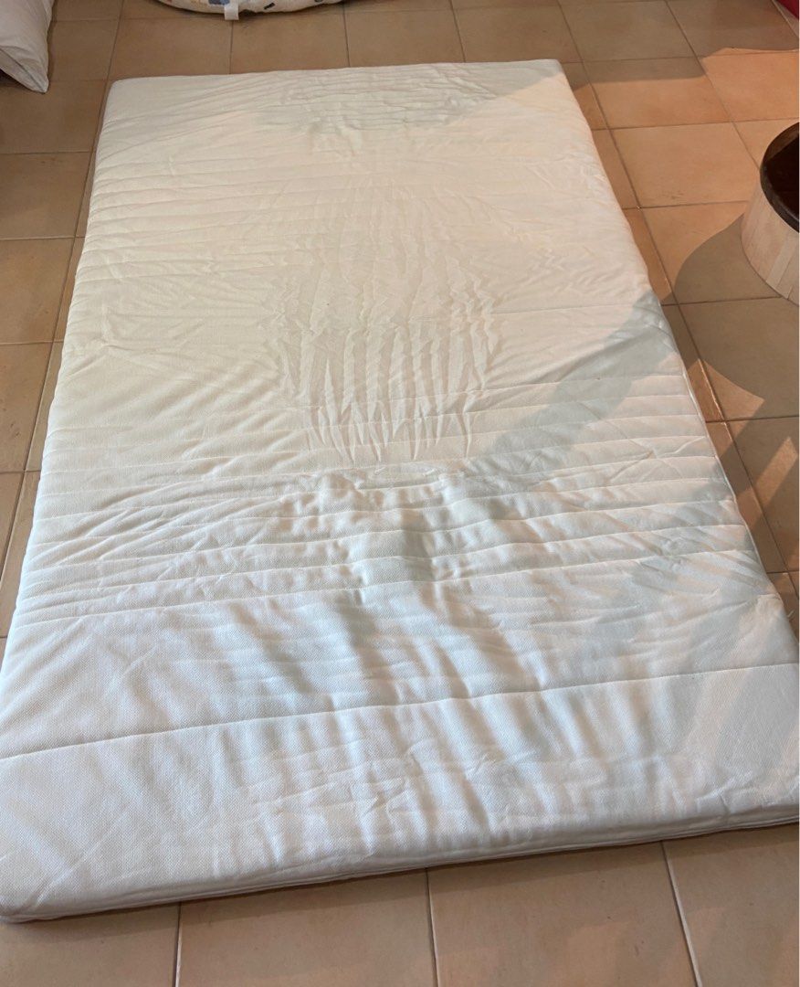 SUPER SINGLE MEMORY FOAM TOPPER, Furniture & Home Living, Furniture ...