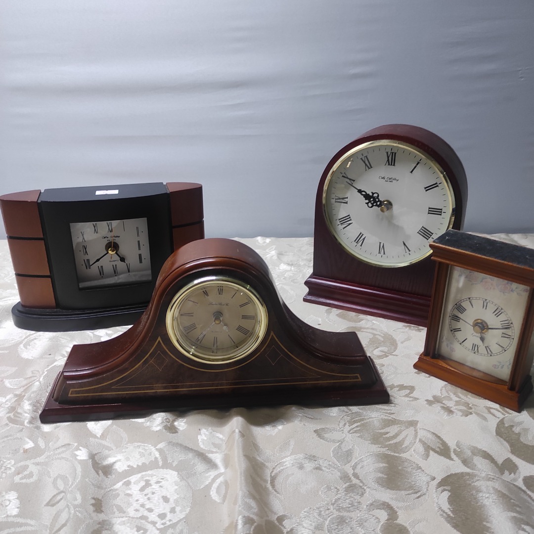 Table top wood quartz clock from UK 195 & 495 *74 on Carousell