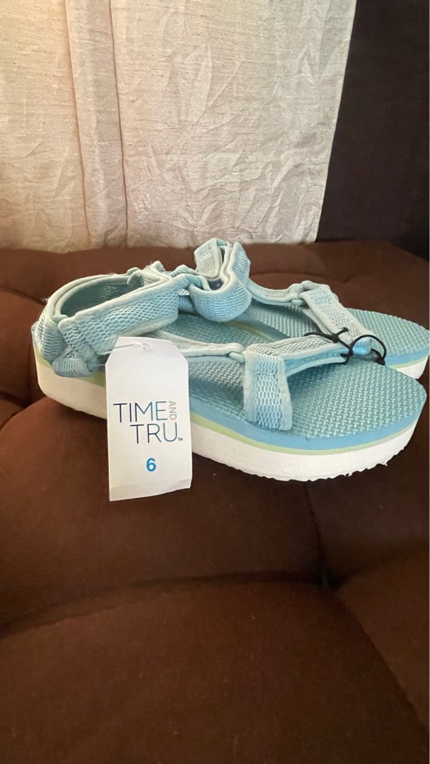 TIME&TRU , Women's Fashion, Footwear, Sandals on Carousell