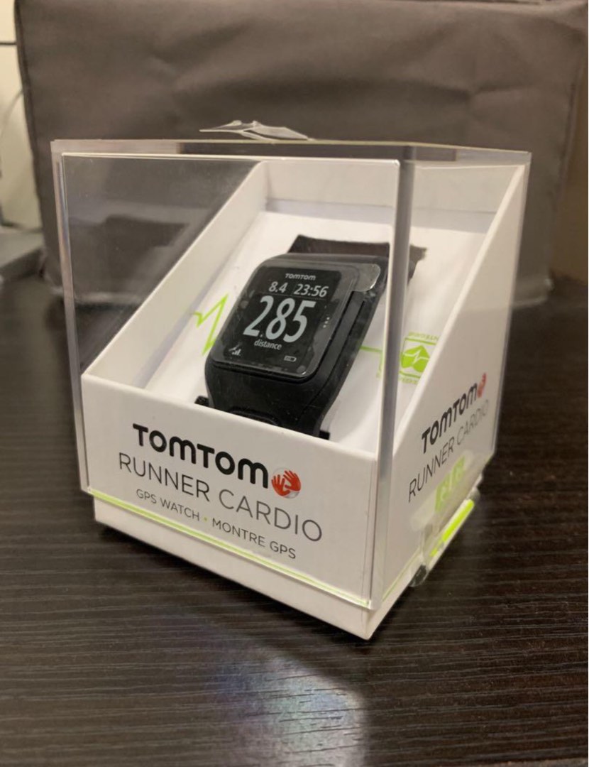 TomTom Runner Watch, Men's Fashion, Watches & Accessories, Watches on ...