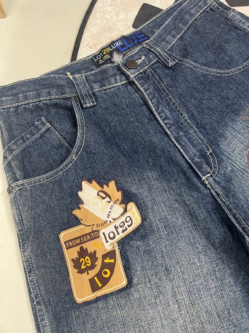 VINTAGE LOT29 LUXE JEANS CARTOON NETWORK, Men's Fashion, Bottoms, Jeans ...