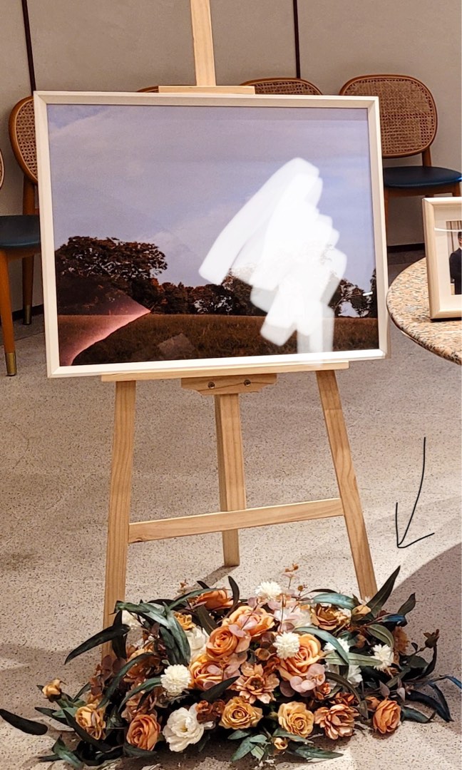 Wooden easel and large photo frame for wedding events reception (rental ...