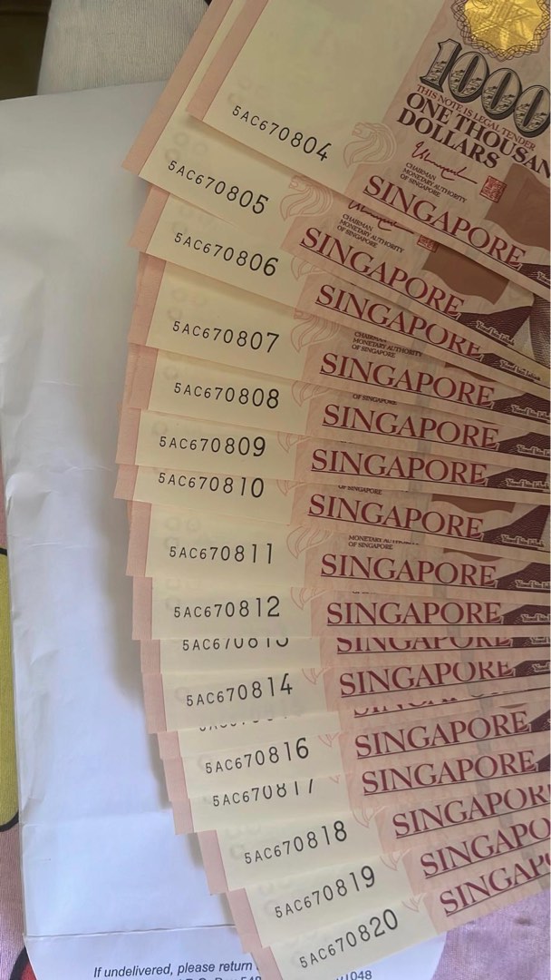 1k note brand new in continuous sequence number, Hobbies & Toys ...