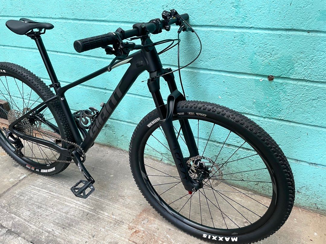 2021 Giant XTC SLR 2 Black Small, Sports Equipment, Bicycles & Parts ...