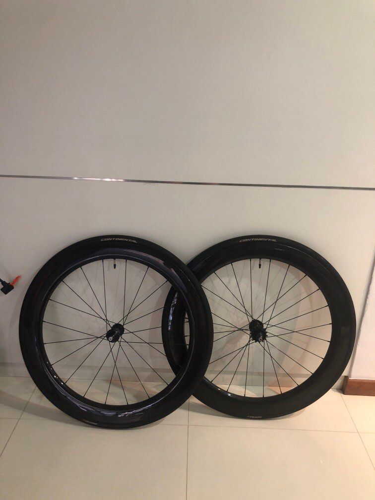60mm Taiwan carbon wheelset, Sports Equipment, Bicycles & Parts, Parts ...