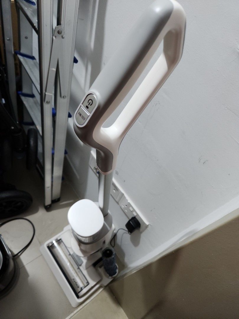 Airbot iClean Pro Wet Dry Cordless Vacuum Cleaner, TV & Home Appliances ...