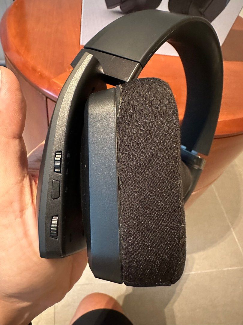 Alienware Wireless Headset AW988, Audio, Headphones & Headsets on Carousell