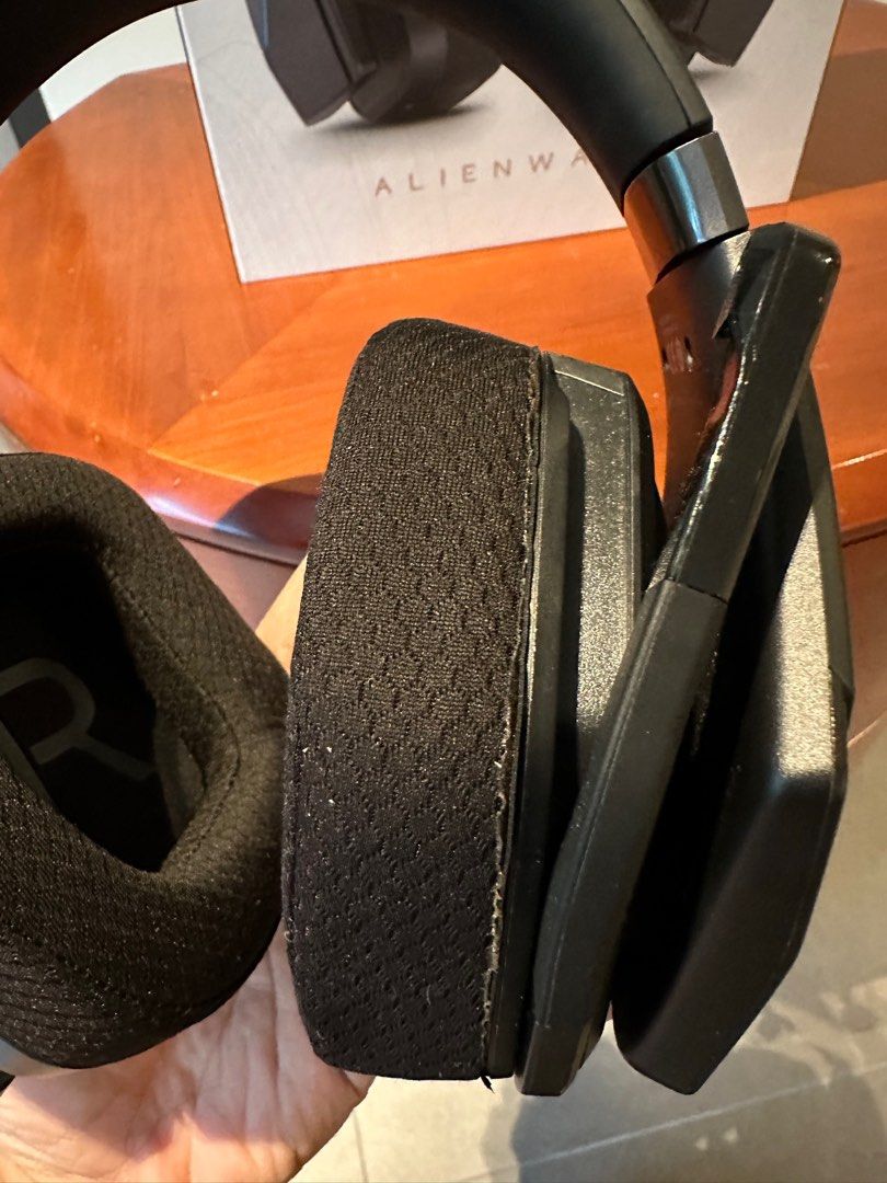 Alienware Wireless Headset AW988, Audio, Headphones & Headsets on Carousell