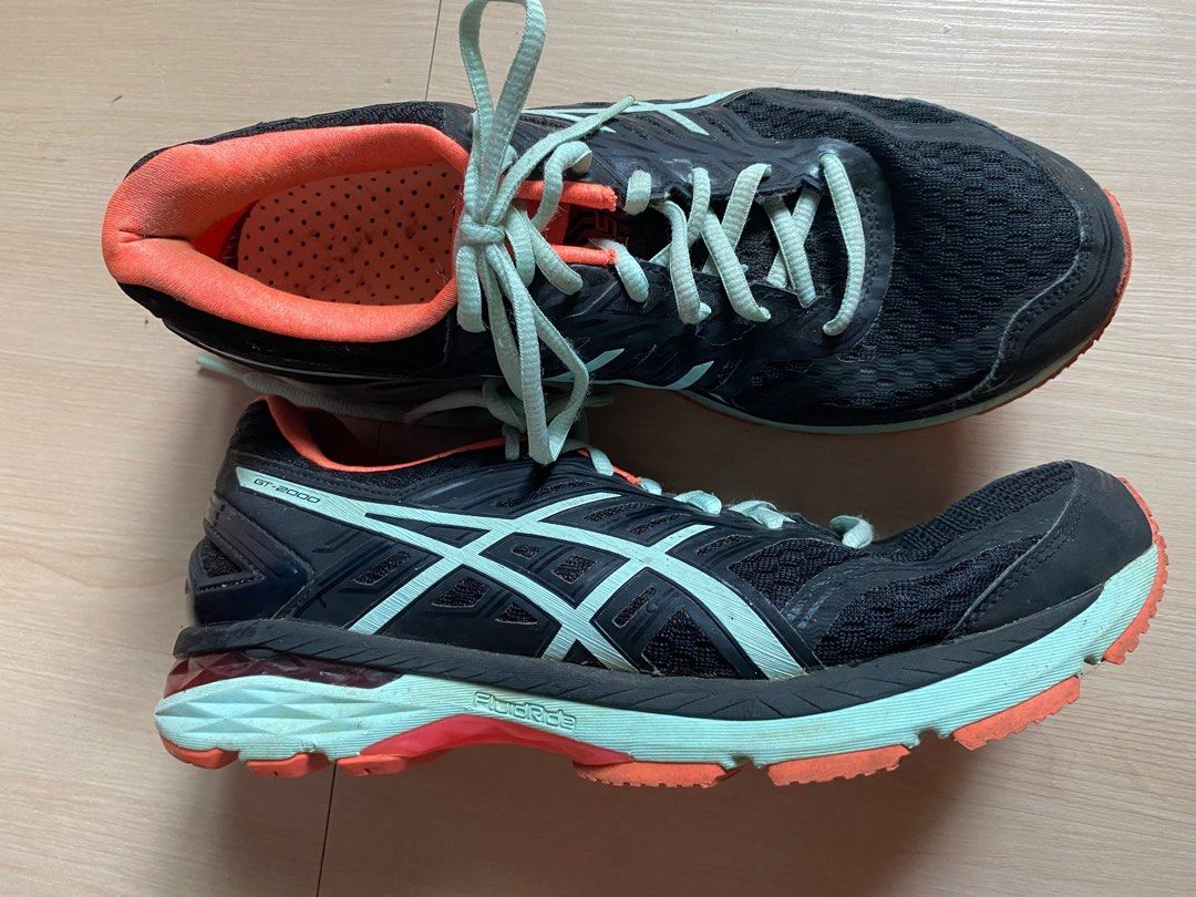Asics GT-2000 Fluid Ride on Carousell