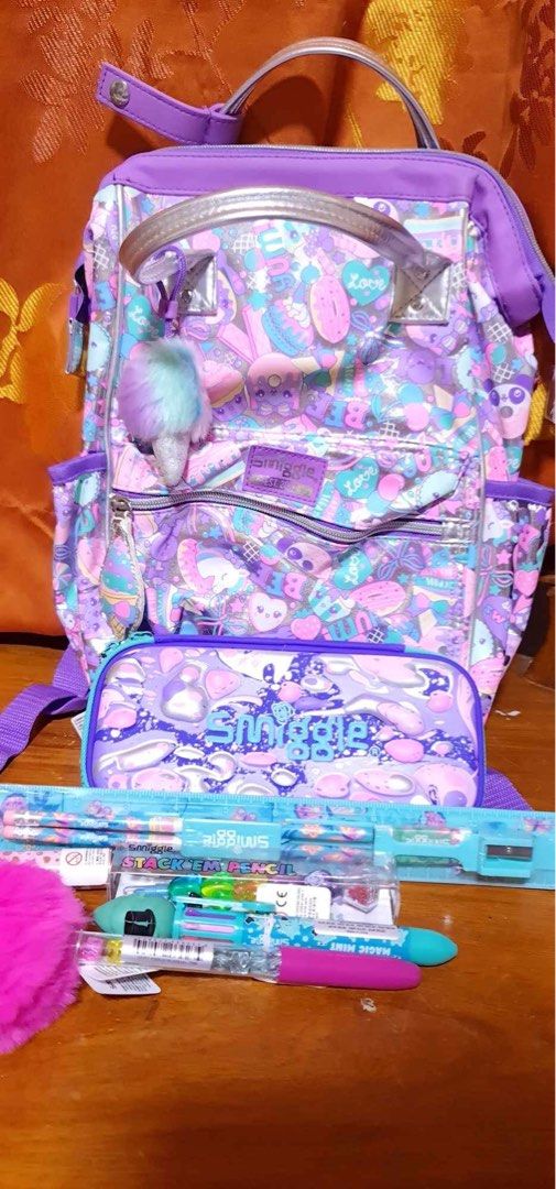 ASSORTED SMIGGLE BUNDLE, Hobbies & Toys, Stationary & Craft, Stationery ...